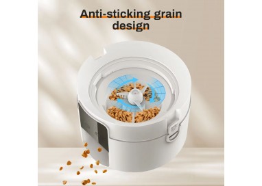 Automatic Pet Feeder Bowl and Dog with Microchip Recognition